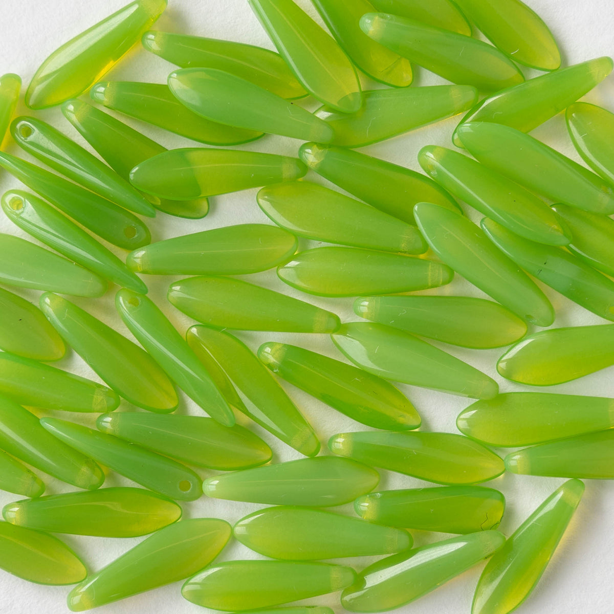 16mm Glass Dagger Beads - Opaline Peridot Green - 50 beads ...