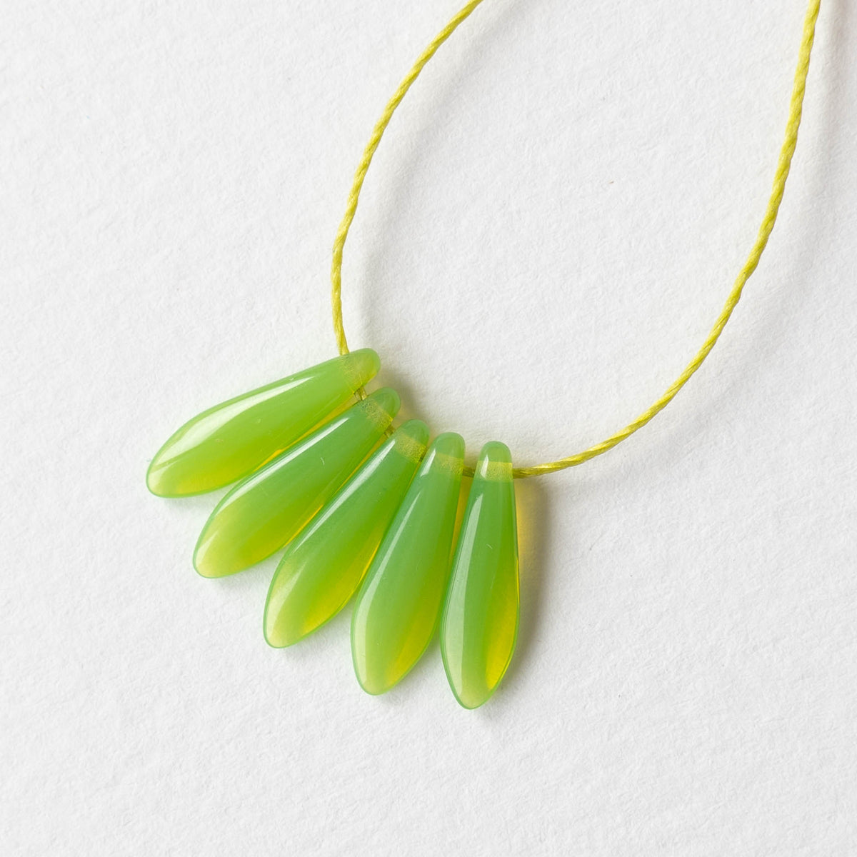 16mm Glass Dagger Beads - Opaline Peridot Green - 50 beads ...