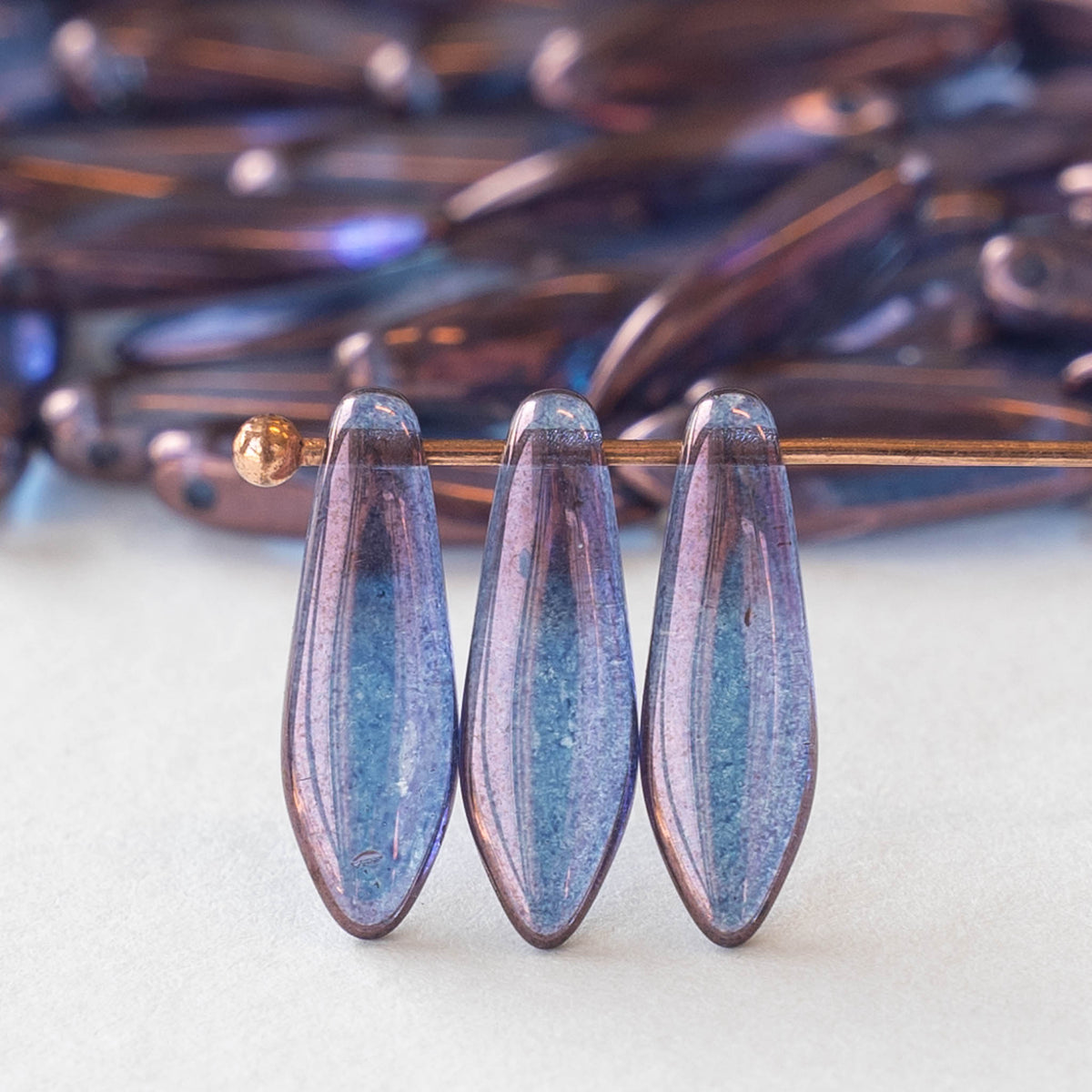 16mm Dagger Beads - Amethyst Luster - 50 beads – funkyprettybeads