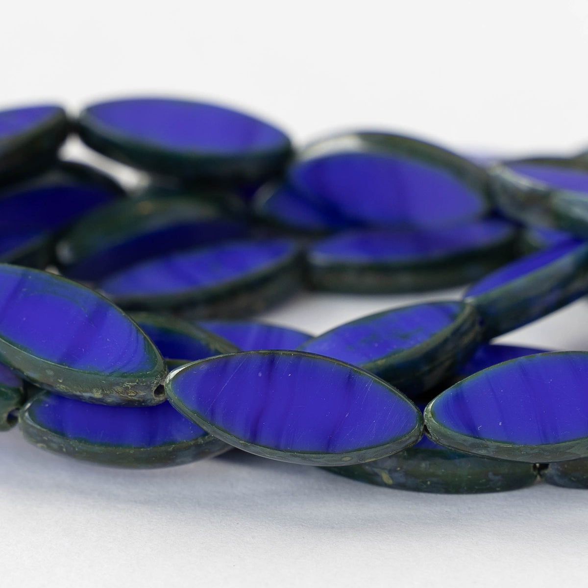 18mm Spindle Beads - Opaque Dark Periwinkle Blue Picaso - 10 beads ...