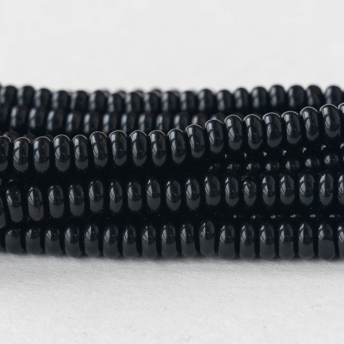 4mm Rondelle Beads - Black - 100 Beads – funkyprettybeads