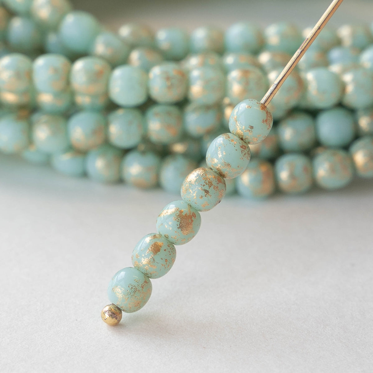 4mm Round Glass Beads - Mint Green with Gold - 50 Beads – funkyprettybeads