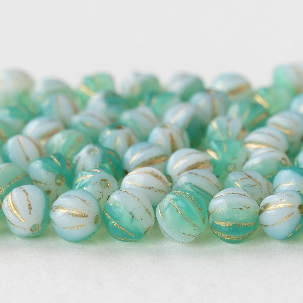 6mm Melon Bead - Seafoam White Mix with Gold - 50 Beads – funkyprettybeads